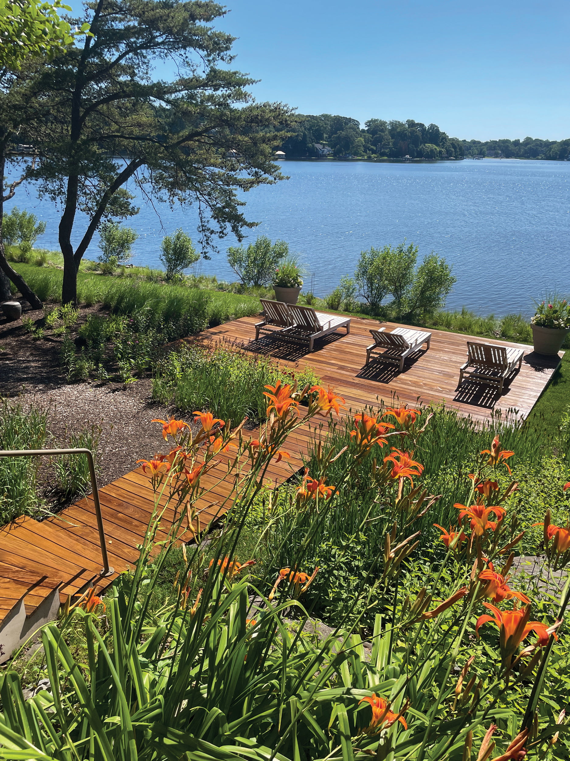 Water’s Edge - Home & Design Magazine